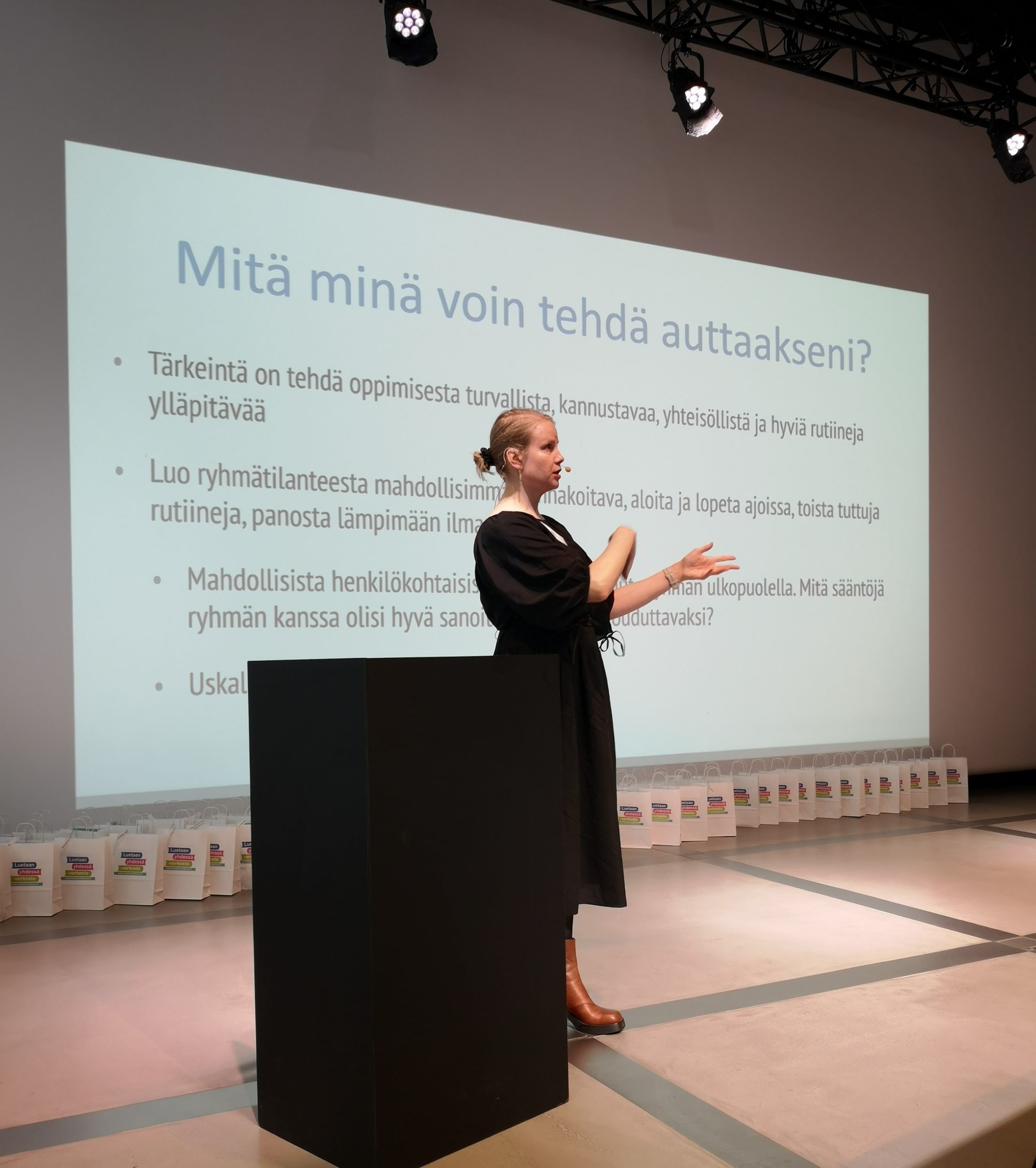 Sanna Korpela, kuva Leeamaria Välitalo | Luetaan yhdessä